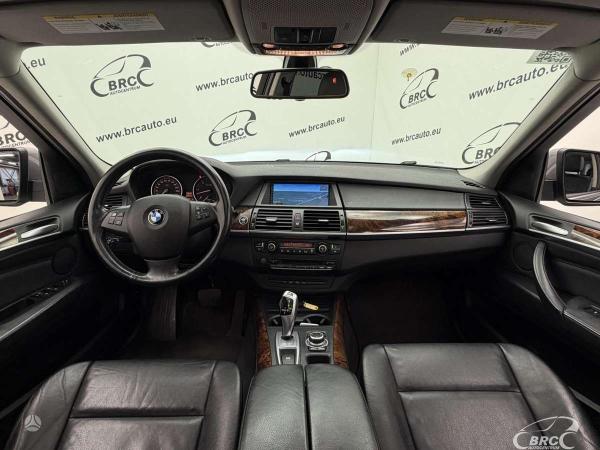 Pelēks BMW X5 2013 Viļņa, ar dzinēja tilpumu 2.99 L un nobraukumu 284 tūkst. km par 9900 €, foto 4 vietnē AUTOMOTO.COM.LV