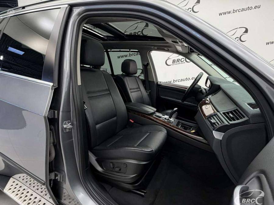 Pelēks BMW X5 2013 Viļņa, ar dzinēja tilpumu 2.99 L un nobraukumu 284 tūkst. km par 9900 €, foto 9 vietnē AUTOMOTO.COM.LV