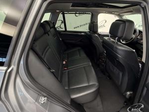 Pelēks BMW X5 2013 Viļņa, ar dzinēja tilpumu 2.99 L un nobraukumu 284 tūkst. km par 9900 €, foto 12 vietnē AUTOMOTO.COM.LV