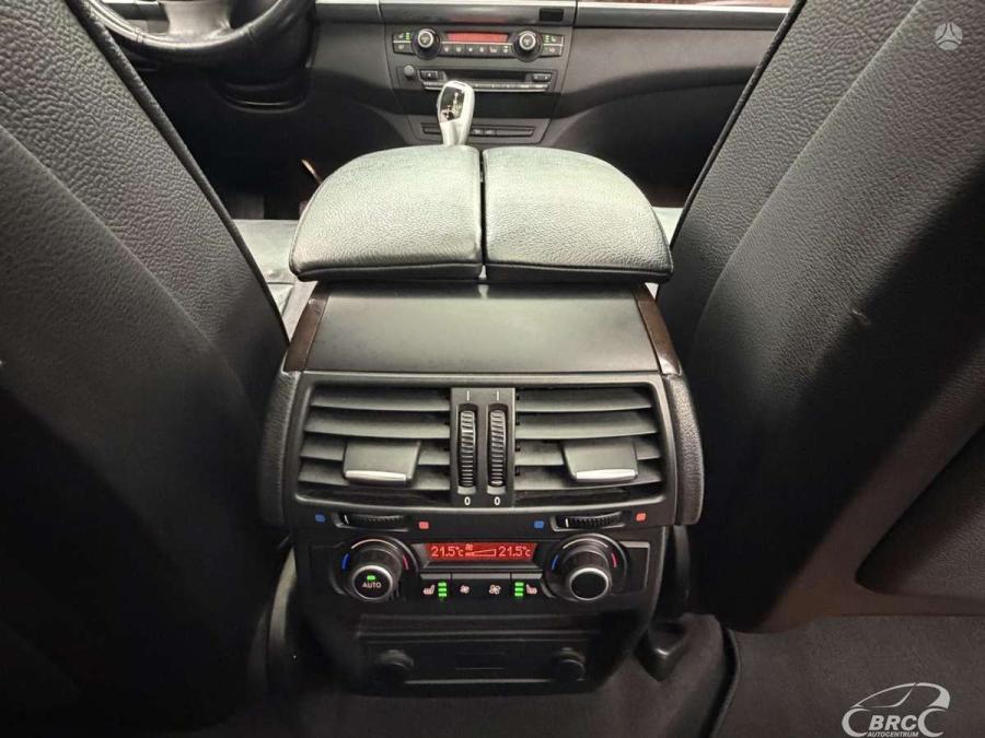 Pelēks BMW X5 2013 Viļņa, ar dzinēja tilpumu 2.99 L un nobraukumu 284 tūkst. km par 9900 €, foto 15 vietnē AUTOMOTO.COM.LV