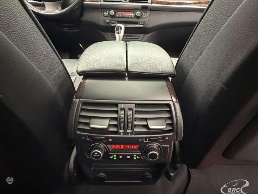 Pelēks BMW X5 2013 Viļņa, ar dzinēja tilpumu 2.99 L un nobraukumu 284 tūkst. km par 9900 €, foto 16 vietnē AUTOMOTO.COM.LV