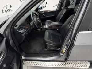 Pelēks BMW X5 2013 Viļņa, ar dzinēja tilpumu 2.99 L un nobraukumu 284 tūkst. km par 9900 €, foto 24 vietnē AUTOMOTO.COM.LV