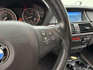 Pelēks BMW X5 2013 Viļņa, ar dzinēja tilpumu 2.99 L un nobraukumu 284 tūkst. km par 9900 €, foto 32 vietnē AUTOMOTO.COM.LV