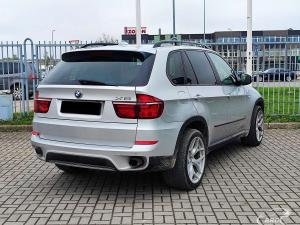 Grey BMW X5 2013 in Klaipeda, with an engine capacity of 2.98 L and mileage of 219 thousand km for 7900 €, photo 4 on AUTOMOTO.COM.LV
