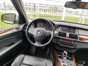 Grey BMW X5 2013 in Klaipeda, with an engine capacity of 2.98 L and mileage of 219 thousand km for 7900 €, photo 5 on AUTOMOTO.COM.LV