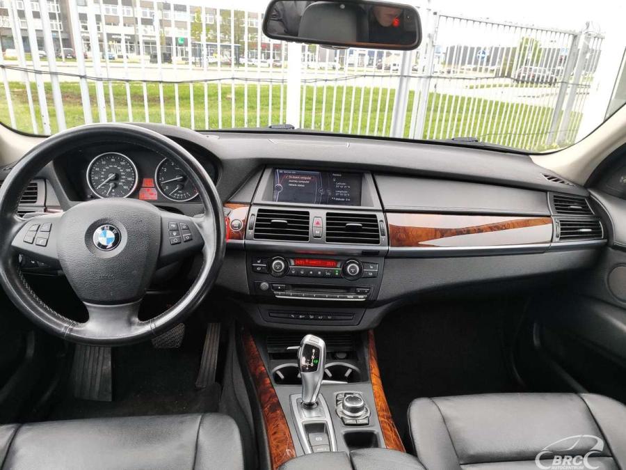 Grey BMW X5 2013 in Klaipeda, with an engine capacity of 2.98 L and mileage of 219 thousand km for 7900 €, photo 6 on AUTOMOTO.COM.LV
