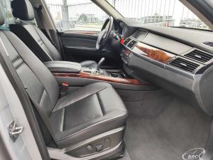 Grey BMW X5 2013 in Klaipeda, with an engine capacity of 2.98 L and mileage of 219 thousand km for 7900 €, photo 9 on AUTOMOTO.COM.LV