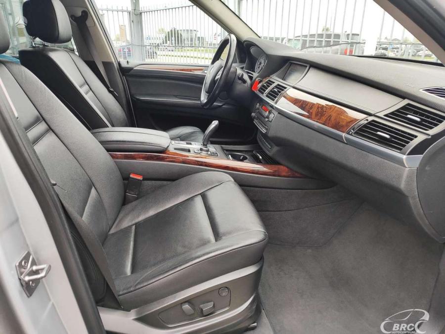 Grey BMW X5 2013 in Klaipeda, with an engine capacity of 2.98 L and mileage of 219 thousand km for 7900 €, photo 9 on AUTOMOTO.COM.LV