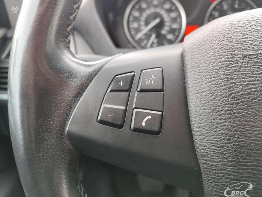 Grey BMW X5 2013 in Klaipeda, with an engine capacity of 2.98 L and mileage of 219 thousand km for 7900 €, photo 17 on AUTOMOTO.COM.LV