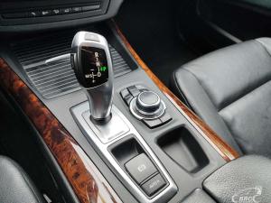 Grey BMW X5 2013 in Klaipeda, with an engine capacity of 2.98 L and mileage of 219 thousand km for 7900 €, photo 25 on AUTOMOTO.COM.LV