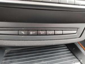 Grey BMW X5 2013 in Klaipeda, with an engine capacity of 2.98 L and mileage of 219 thousand km for 7900 €, photo 27 on AUTOMOTO.COM.LV
