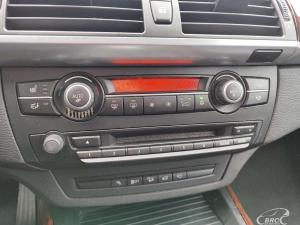 Grey BMW X5 2013 in Klaipeda, with an engine capacity of 2.98 L and mileage of 219 thousand km for 7900 €, photo 28 on AUTOMOTO.COM.LV