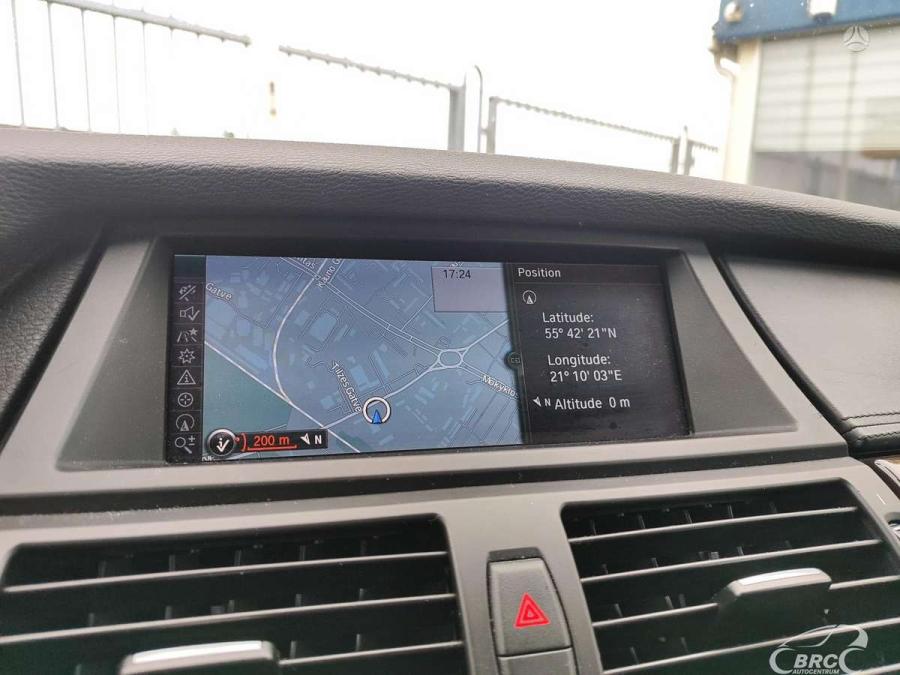 Grey BMW X5 2013 in Klaipeda, with an engine capacity of 2.98 L and mileage of 219 thousand km for 7900 €, photo 32 on AUTOMOTO.COM.LV