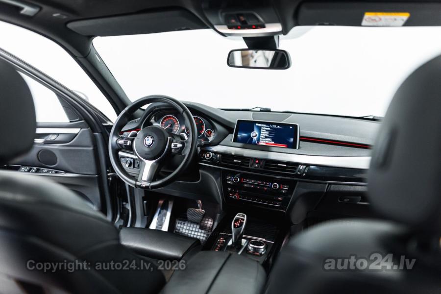 Pelēks BMW X5 2013 Tallina, ar dzinēja tilpumu 3.00 L un nobraukumu 185 tūkst. km par 17990 €, foto 16 vietnē AUTOMOTO.COM.LV