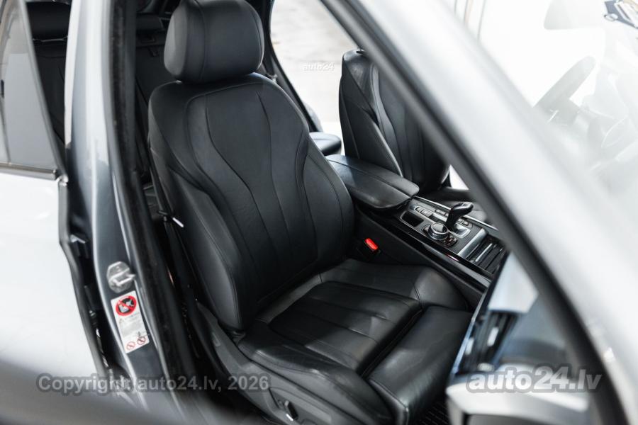 Pelēks BMW X5 2013 Tallina, ar dzinēja tilpumu 3.00 L un nobraukumu 185 tūkst. km par 17990 €, foto 19 vietnē AUTOMOTO.COM.LV