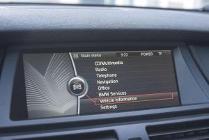 Grey BMW X5 2013 in Vilnius, with an engine capacity of 2.99 L and mileage of 331 thousand km for 10950 €, photo 23 on AUTOMOTO.COM.LV