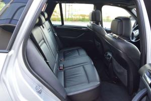 Grey BMW X5 2013 in Vilnius, with an engine capacity of 2.99 L and mileage of 331 thousand km for 10950 €, photo 9 on AUTOMOTO.COM.LV