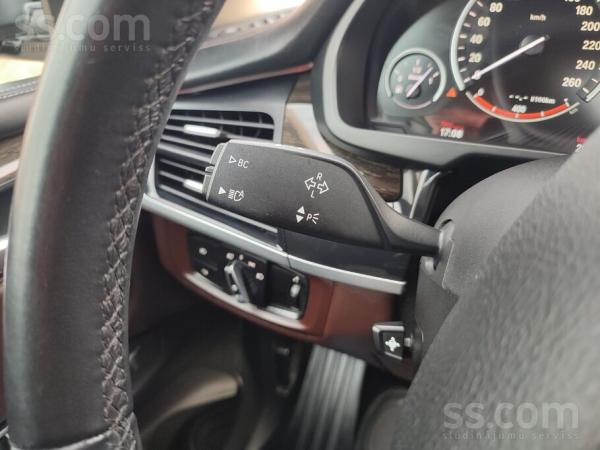 Pelēks BMW X5 2014 Rīga, ar dzinēja tilpumu 3.00 L un nobraukumu 261 tūkst. km par 12900 €, foto 8 vietnē AUTOMOTO.COM.LV