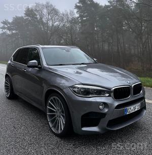 Pelēks BMW X5 2014 Rīga, ar dzinēja tilpumu 3.00 L un nobraukumu 195 tūkst. km par 19900 €, foto 3 vietnē AUTOMOTO.COM.LV