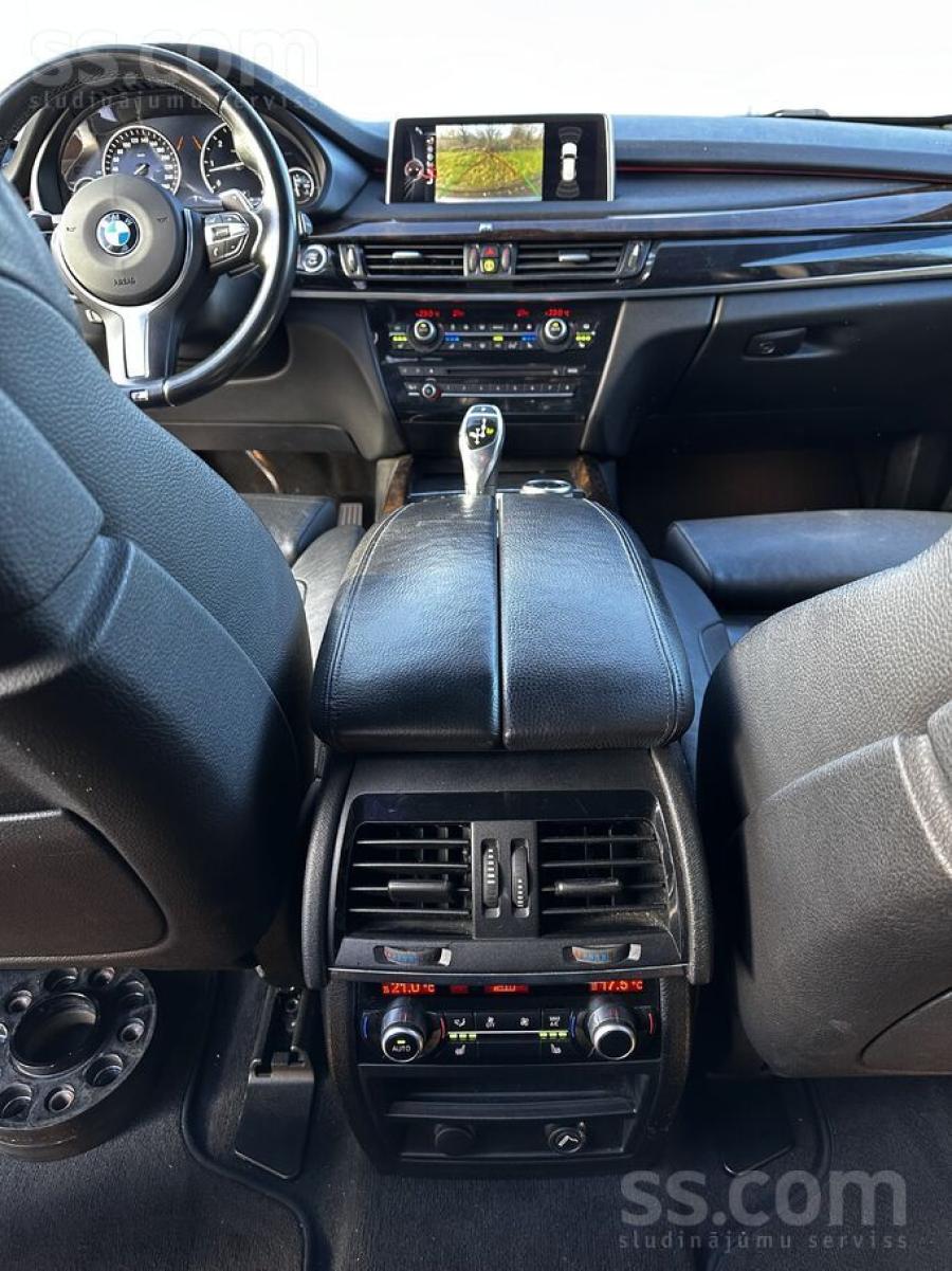 Pelēks BMW X5 2014 Rīga, ar dzinēja tilpumu 3.00 L un nobraukumu 195 tūkst. km par 19900 €, foto 10 vietnē AUTOMOTO.COM.LV
