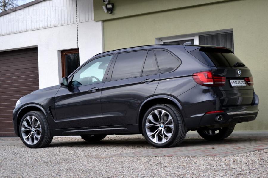 Grey BMW X5 2014 in Tukums, with an engine capacity of 3.00 L and mileage of 249 thousand km for 22490 €, photo 9 on AUTOMOTO.COM.LV