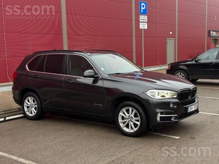 Pelēks BMW X5 2014 Jelgava, ar dzinēja tilpumu 3.00 L un nobraukumu 312 tūkst. km par 18400 €, foto 2 vietnē AUTOMOTO.COM.LV