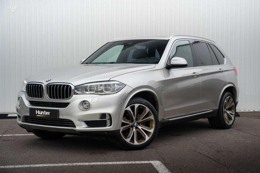 Pelēks BMW X5 2014 Viļņa, ar dzinēja tilpumu 2.99 L un nobraukumu 284 tūkst. km par 15500 €, foto 1 vietnē AUTOMOTO.COM.LV