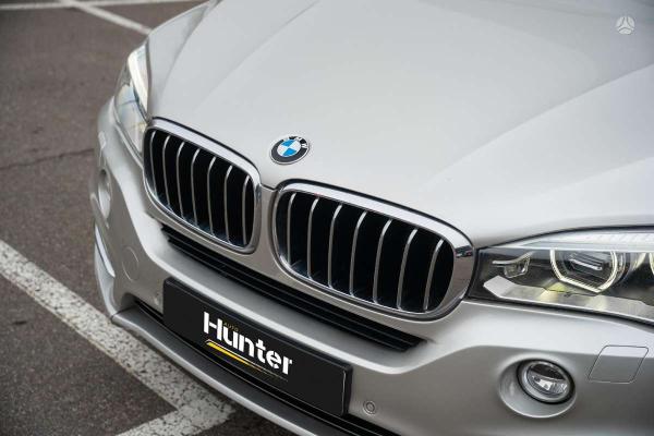 Pelēks BMW X5 2014 Viļņa, ar dzinēja tilpumu 2.99 L un nobraukumu 284 tūkst. km par 15500 €, foto 2 vietnē AUTOMOTO.COM.LV
