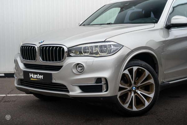 Pelēks BMW X5 2014 Viļņa, ar dzinēja tilpumu 2.99 L un nobraukumu 284 tūkst. km par 15500 €, foto 4 vietnē AUTOMOTO.COM.LV