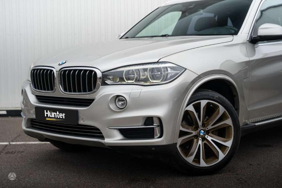 Pelēks BMW X5 2014 Viļņa, ar dzinēja tilpumu 2.99 L un nobraukumu 284 tūkst. km par 15500 €, foto 4 vietnē AUTOMOTO.COM.LV