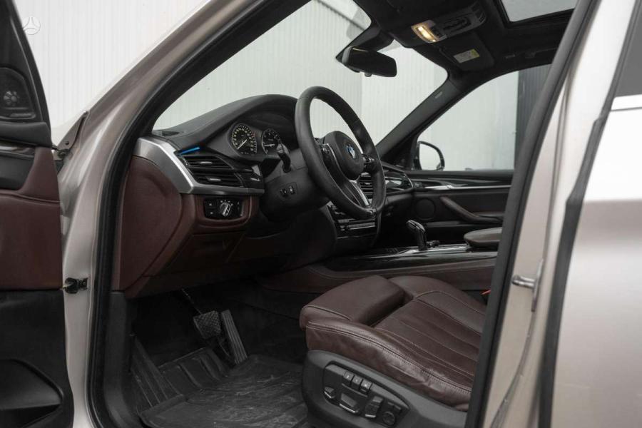 Pelēks BMW X5 2014 Viļņa, ar dzinēja tilpumu 2.99 L un nobraukumu 284 tūkst. km par 15500 €, foto 11 vietnē AUTOMOTO.COM.LV
