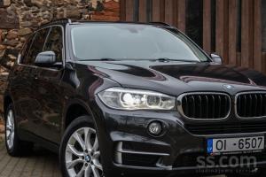 Grey BMW X5 2014 in Tukums, with an engine capacity of 3.00 L and mileage of 201 thousand km for 21500 €, photo 3 on AUTOMOTO.COM.LV