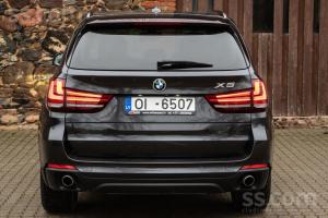 Grey BMW X5 2014 in Tukums, with an engine capacity of 3.00 L and mileage of 201 thousand km for 21500 €, photo 7 on AUTOMOTO.COM.LV