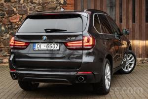 Grey BMW X5 2014 in Tukums, with an engine capacity of 3.00 L and mileage of 201 thousand km for 21500 €, photo 10 on AUTOMOTO.COM.LV