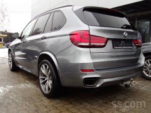 Pelēks BMW X5 2014 Rīga, ar dzinēja tilpumu 3.00 L un nobraukumu 210 tūkst. km par 22800 €, foto 4 vietnē AUTOMOTO.COM.LV