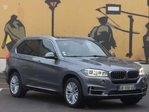 Grey BMW X5 2014 in Vilnius, with an engine capacity of 2.99 L and mileage of 277 thousand km for 12000 €, photo 2 on AUTOMOTO.COM.LV