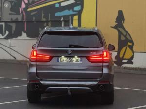 Grey BMW X5 2014 in Vilnius, with an engine capacity of 2.99 L and mileage of 277 thousand km for 12000 €, photo 5 on AUTOMOTO.COM.LV