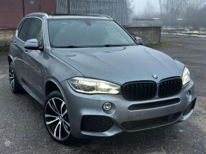 Pelēks BMW X5 2014 Utena, ar dzinēja tilpumu 2.00 L un nobraukumu 279 tūkst. km par 15700 €, foto  vietnē AUTOMOTO.COM.LV