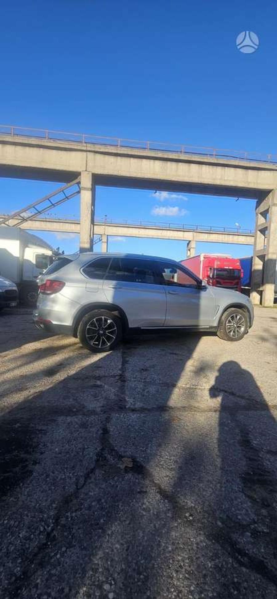 Pelēks BMW X5 2014 Kauņa, ar dzinēja tilpumu 2.00 L un nobraukumu 172 tūkst. km par 15650 €, foto 4 vietnē AUTOMOTO.COM.LV