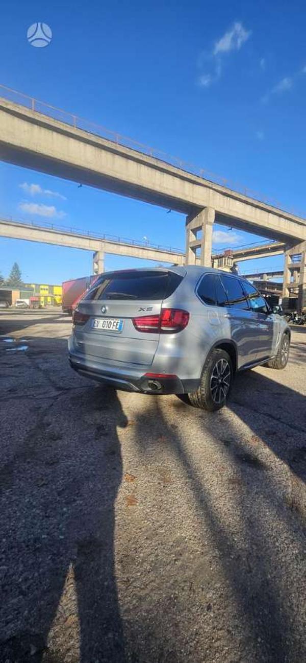 Pelēks BMW X5 2014 Kauņa, ar dzinēja tilpumu 2.00 L un nobraukumu 172 tūkst. km par 15650 €, foto 5 vietnē AUTOMOTO.COM.LV