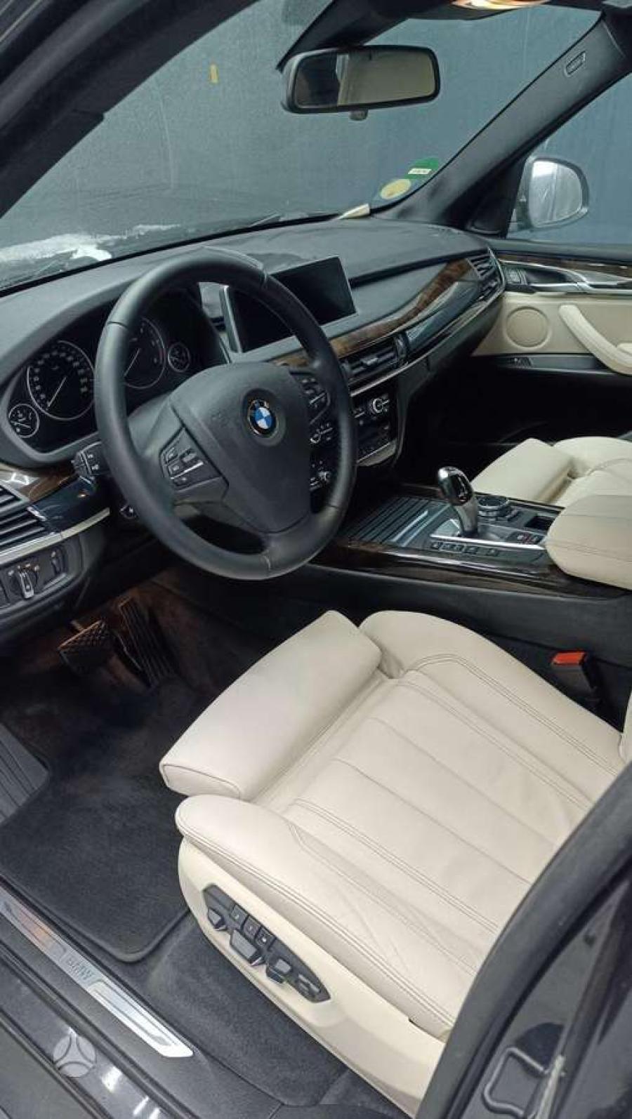 Pelēks BMW X5 2014 Alīta, ar dzinēja tilpumu 2.99 L un nobraukumu 230 tūkst. km par 11999 €, foto 16 vietnē AUTOMOTO.COM.LV
