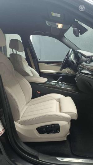 Pelēks BMW X5 2014 Alīta, ar dzinēja tilpumu 2.99 L un nobraukumu 230 tūkst. km par 11999 €, foto 20 vietnē AUTOMOTO.COM.LV