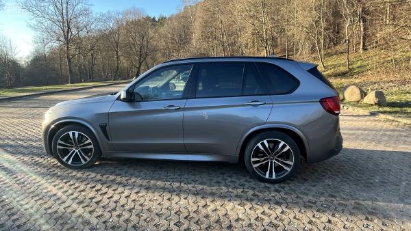 Pelēks BMW X5 2014 Viļņa, ar dzinēja tilpumu 3.00 L un nobraukumu 220 tūkst. km par 20490 €, foto 2 vietnē AUTOMOTO.COM.LV