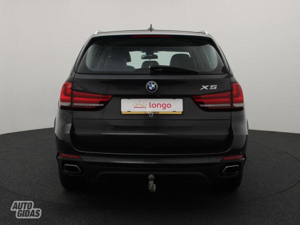 Grey BMW X5 2014 in Vilnius, with an engine capacity of 3.00 L and mileage of 236 thousand km for 19199 €, photo 5 on AUTOMOTO.COM.LV