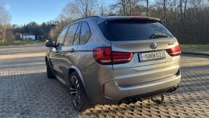 Grey BMW X5 2014 in Vilnius, with an engine capacity of 3.00 L and mileage of 222 thousand km for 19900 €, photo 8 on AUTOMOTO.COM.LV