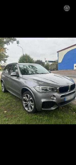 Pelēks BMW X5 2014 Klaipėda, ar dzinēja tilpumu 2.99 L un nobraukumu 270 tūkst. km par 12900 €, foto  vietnē AUTOMOTO.COM.LV
