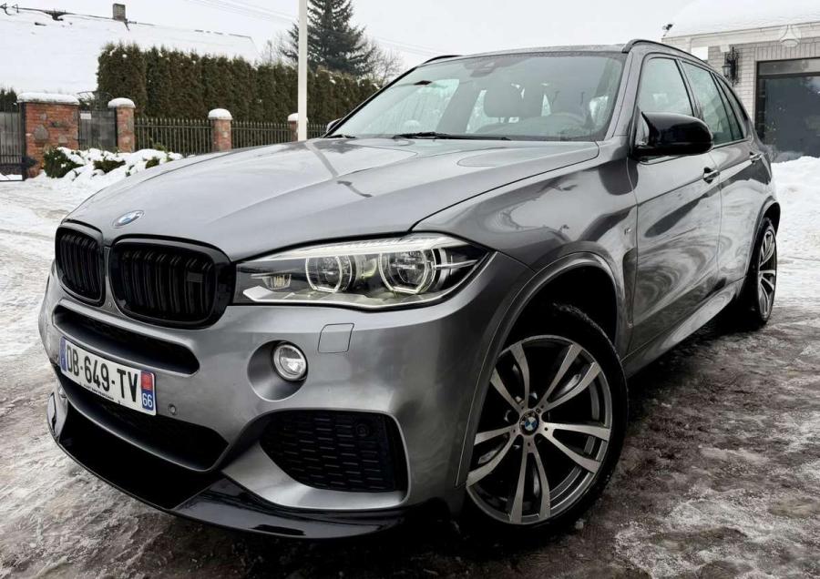Grey BMW X5 2014 in Kaisiadorys, with an engine capacity of 0.00 L and mileage of 240 thousand km for 19750 €, photo 1 on AUTOMOTO.COM.LV