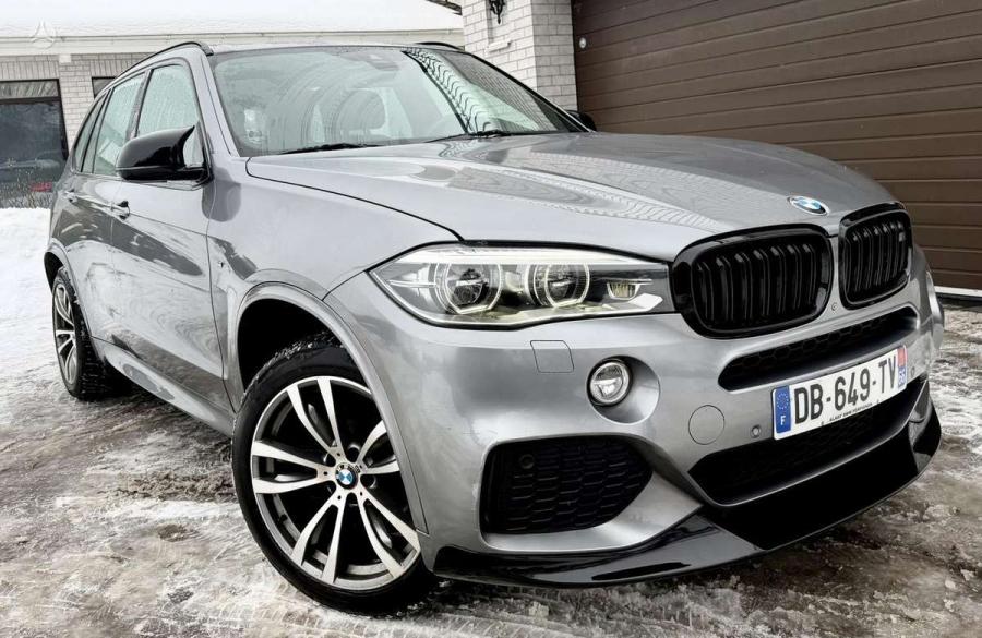 Grey BMW X5 2014 in Kaisiadorys, with an engine capacity of 0.00 L and mileage of 240 thousand km for 19750 €, photo 3 on AUTOMOTO.COM.LV