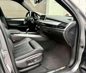 Grey BMW X5 2014 in Kaisiadorys, with an engine capacity of 0.00 L and mileage of 240 thousand km for 19750 €, photo 12 on AUTOMOTO.COM.LV