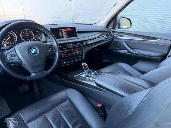 Grey BMW X5 2014 in Siauliai, with an engine capacity of 2.00 L and mileage of 310 thousand km for 17750 €, photo 8 on AUTOMOTO.COM.LV